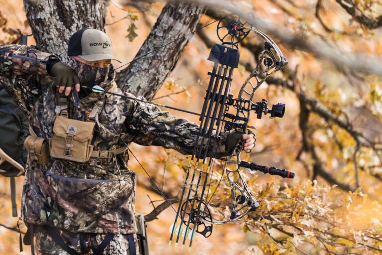 How To Get Into Bowhunting? Tips and Equipment Guide For Beginners ...