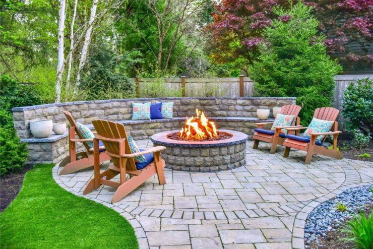Backyard Escapes: Fire Pit Designs for Outdoor Enthusiasts - Boreal Forest